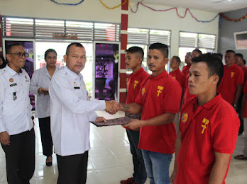 18 Orang Warga Binaan Rutan Rengat Terima Remisi Khusus dan Pengurangan ...